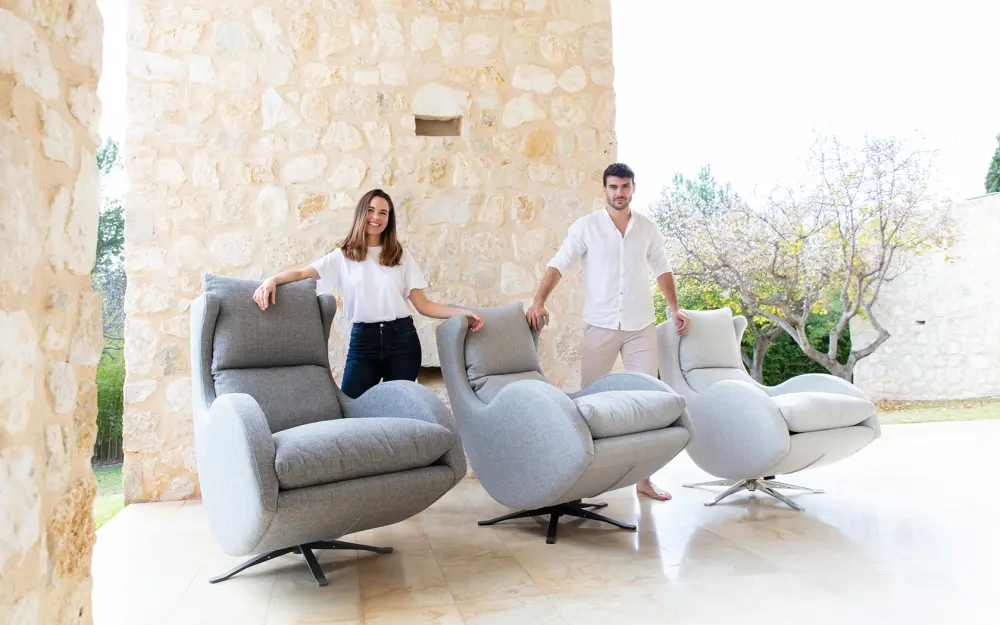 Lenny Big | Armchairs in larger sizes | Fama Sofas